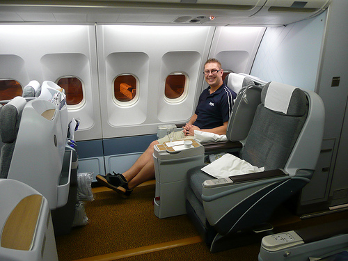 What's it's like to Experience a First Class Flight on A340 Airbus